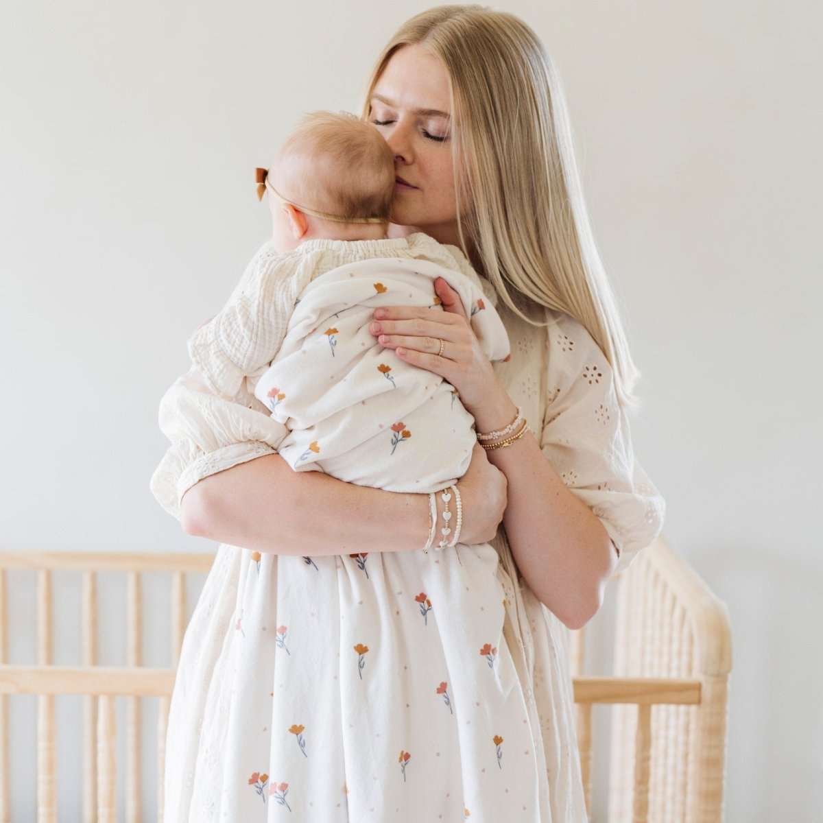 Minky Stretch Luxe Swaddle/Blanket – Bee Like Kids