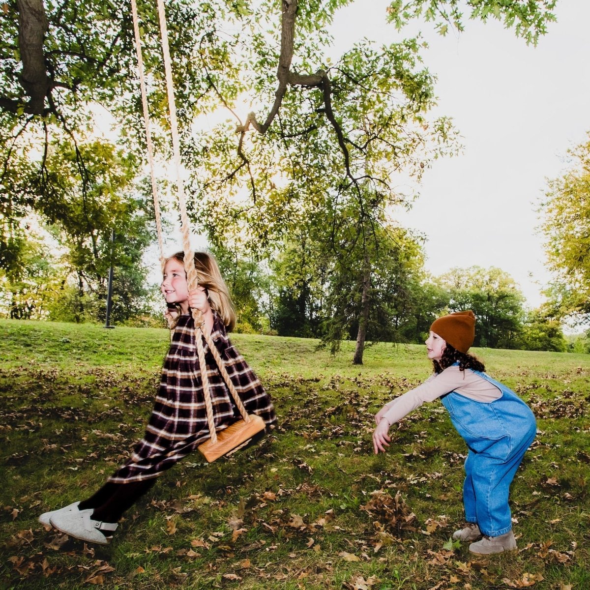 Classic Ash Bench Swing – Bee Like Kids
