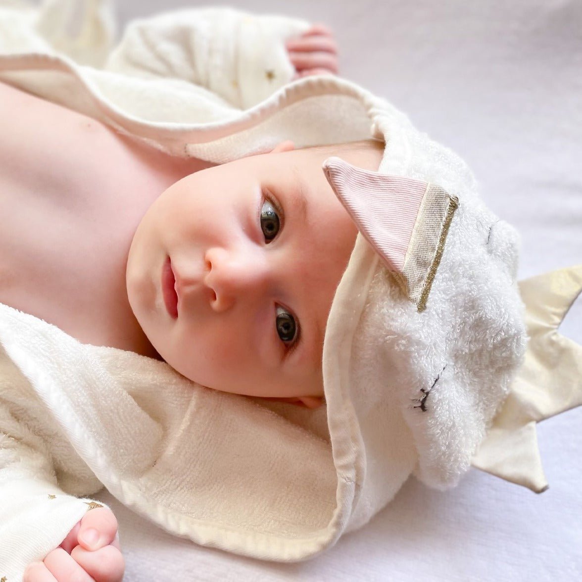 Swan Bamboo Terry Baby Robe | Bee Like Kids