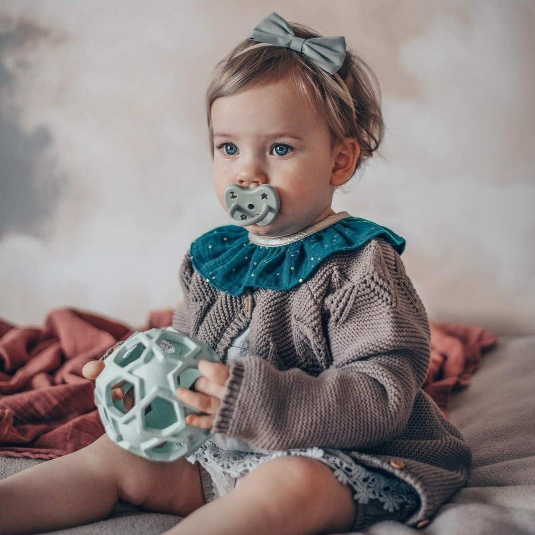 Natural Rubber Pacifier - Gorgeous Gray | Bee Like Kids